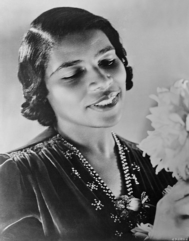 Marian Anderson (1897-1993), Internationally Acclaimed Singer - America ...