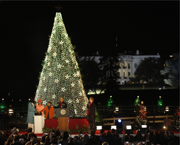 The Tradition of the White House Tree Lighting Ceremony - America Comes ...